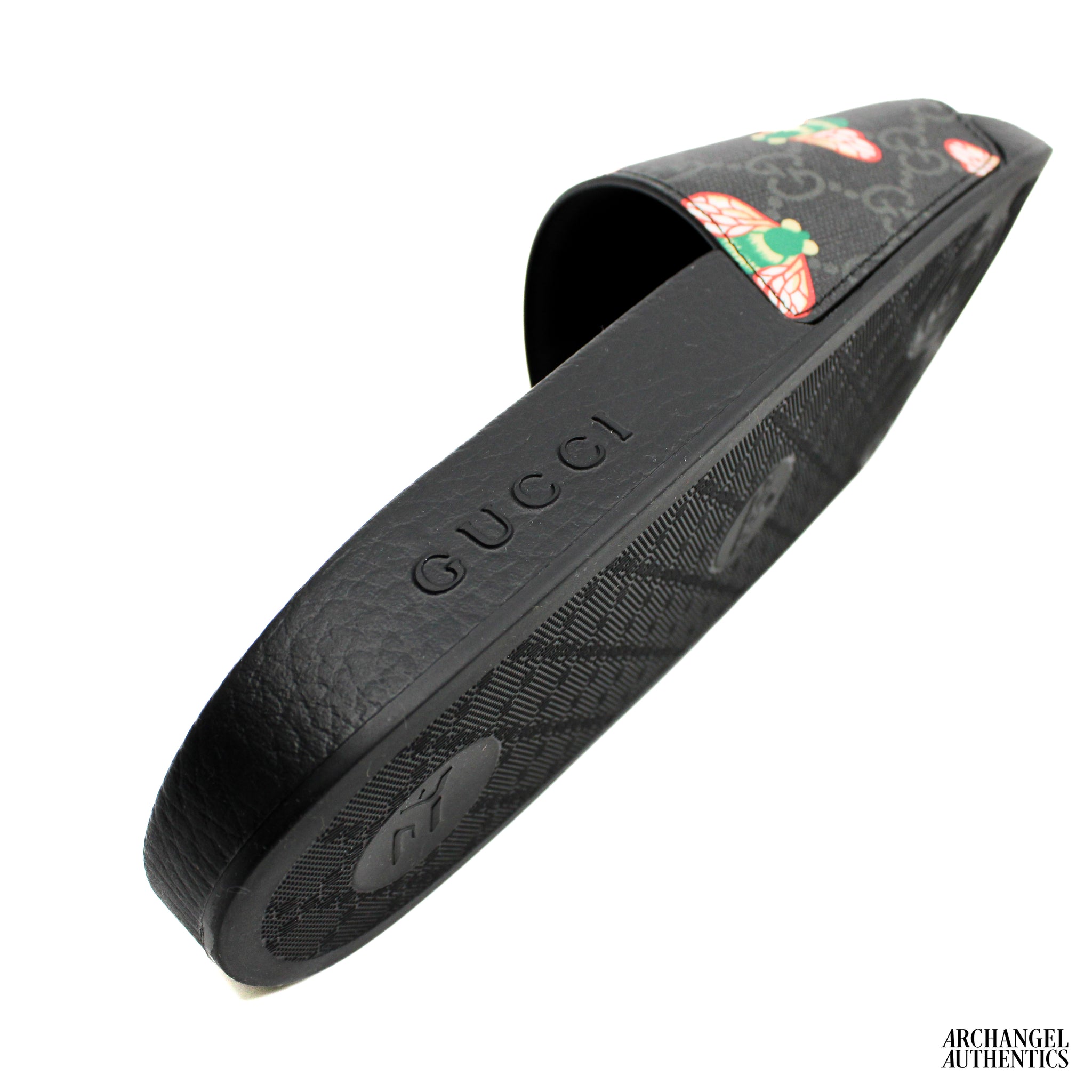 Gucci GG Supreme Slide 'Bee Print' – archangelauthentics